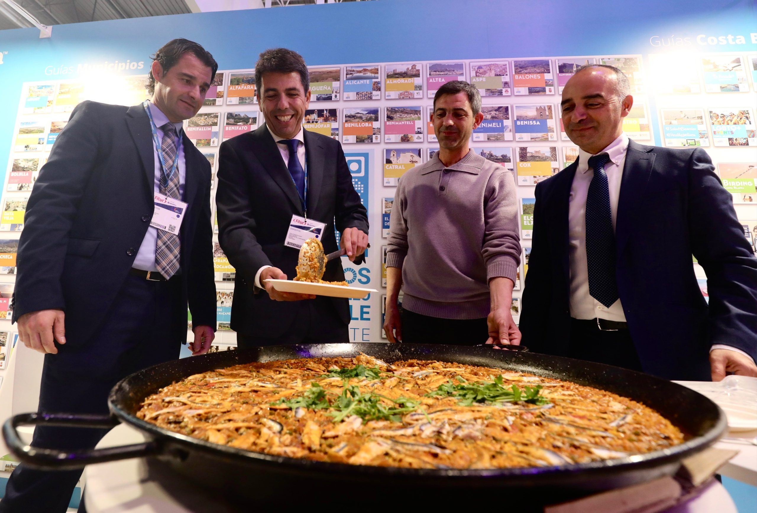 La Diputació treballa en una connexió aèria directa amb els EUA - El ...