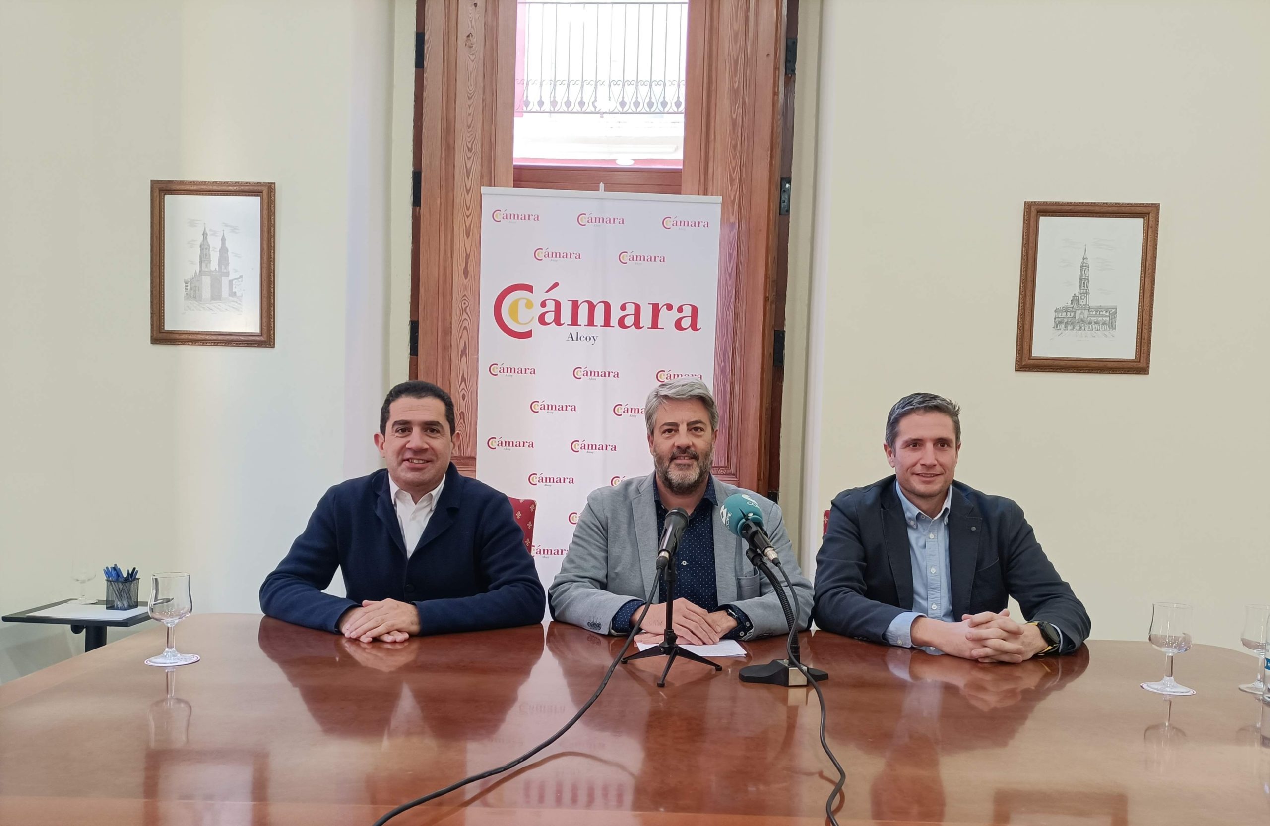 Korott, La Moderna, Radio Alcoy i Lolo, premis Cámara 2023 - El Nostre ...